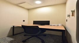 ROOM W 04