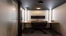 ROOM L 01