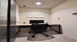 ROOM W 24