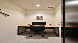 ROOM W 12