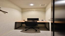 ROOM W 21