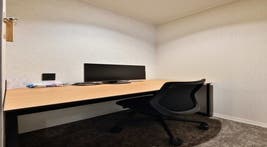 ROOM W 06