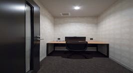 ROOM W 04