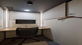 ROOM L 02