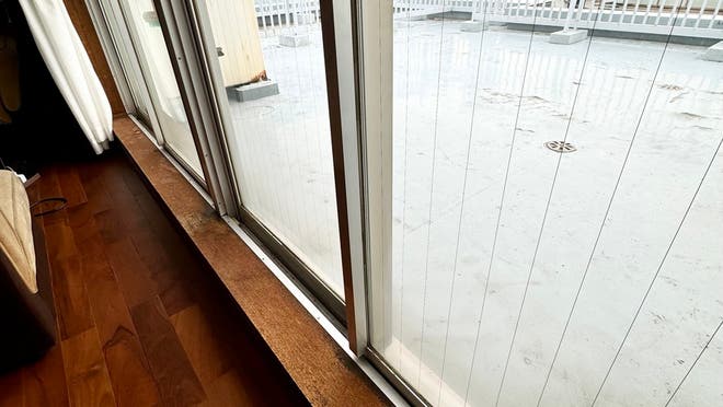 レトロで落ち着くヴィンテージな空間。アップライトピアノ常設でレッスンや練習に最適。リモート会議やカウンセリングルームにもおすすめの写真5