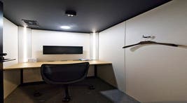 ROOM L 05