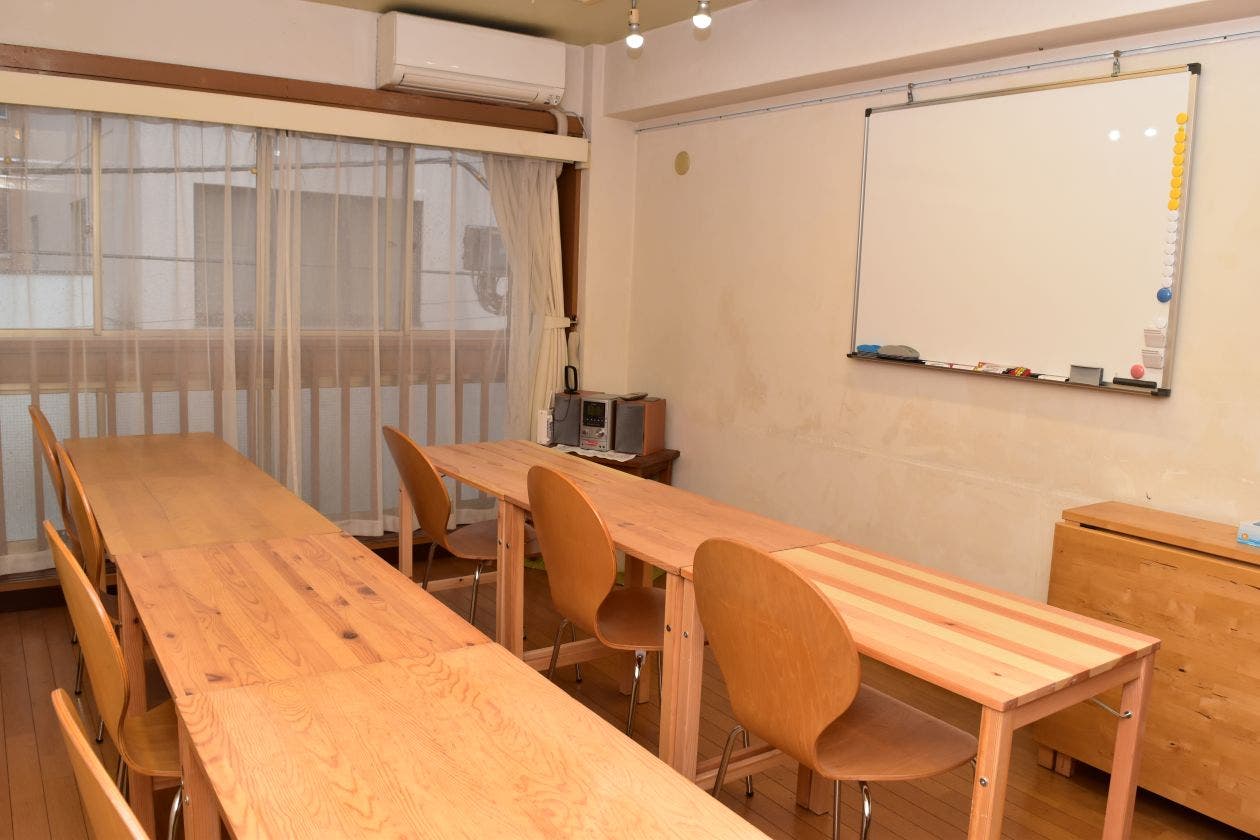 {スペースコナ銀座３階}リニューアルopne⭐️室内は自然素材の珪藻土。教室、セミナー、演奏レッスン、会議などに！の写真4