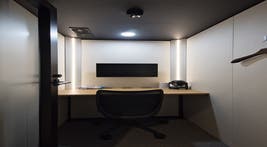 ROOM L 02