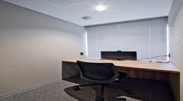ROOM W 04