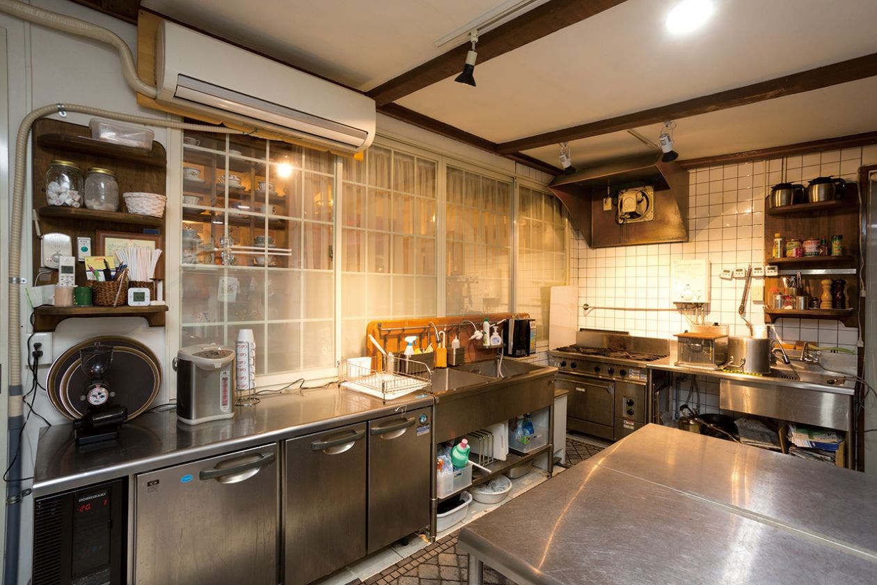 本格的なフレンチ料理も可能な調理機材と食卓を飾る豊富な種類の食器･ナイフ･グラス類！！パーティや宴会も万全です！の写真6