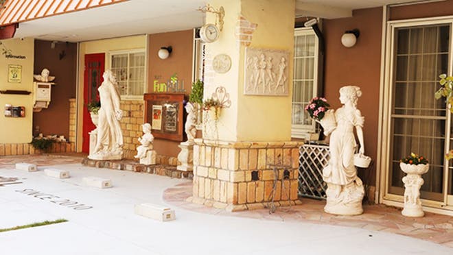 本格的なフレンチ料理も可能な調理機材と食卓を飾る豊富な種類の食器・ナイフ・グラス類!!パーティや宴会も万全です!の写真10