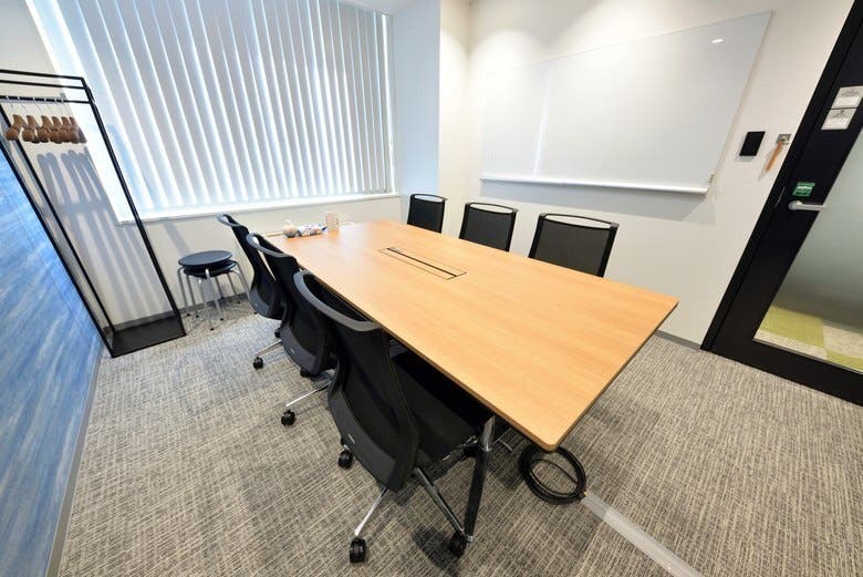 会議室 03(6名)の写真1
