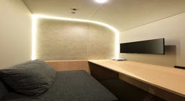 ROOM R 07