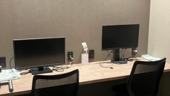 会議室 04(2名)の写真1