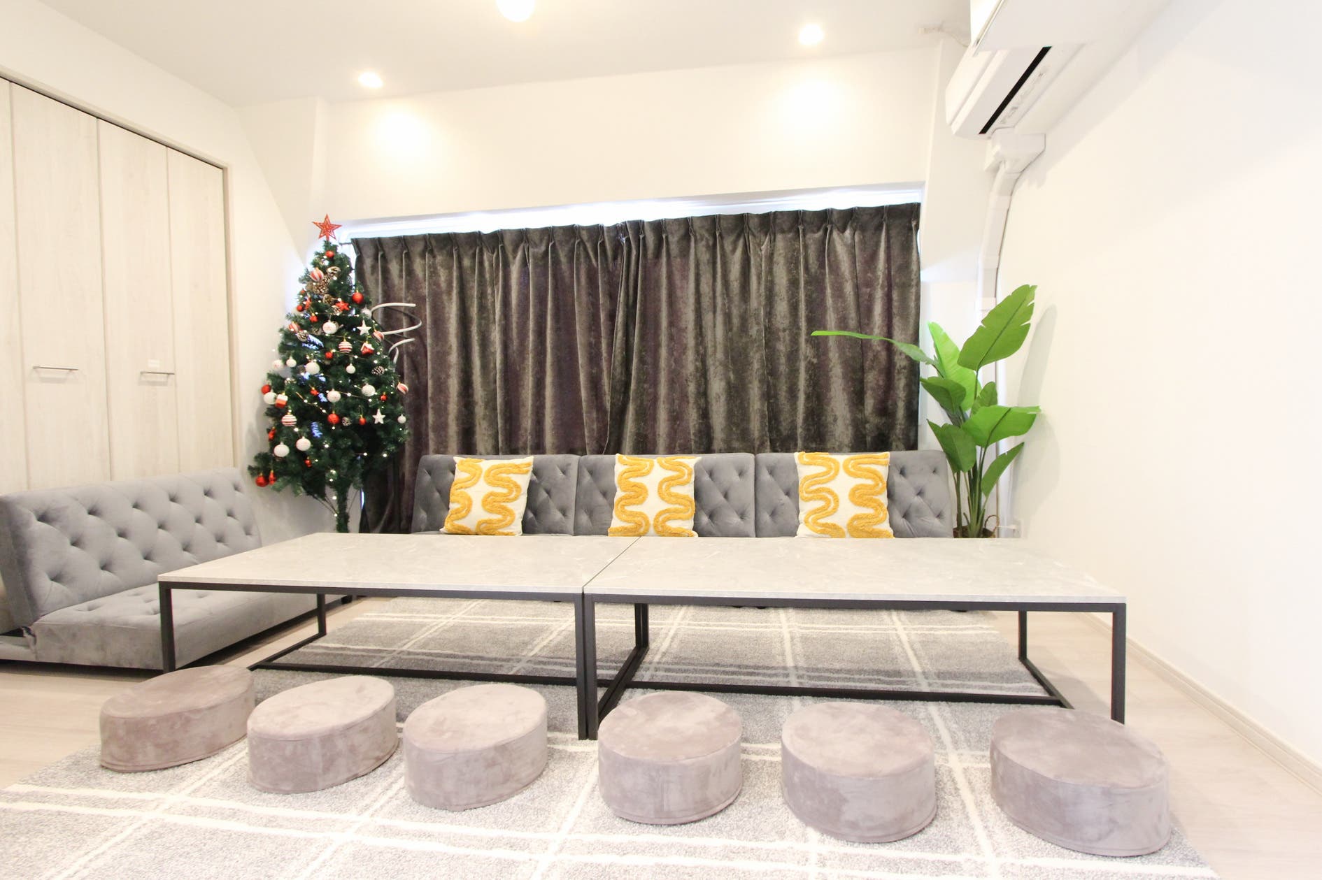 パーティ・懇談会・女子会・ボードゲーム多数！プロジェクター・充電揃ってます✨の写真1