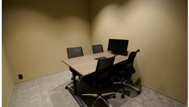 会議室 08(4名)の写真1