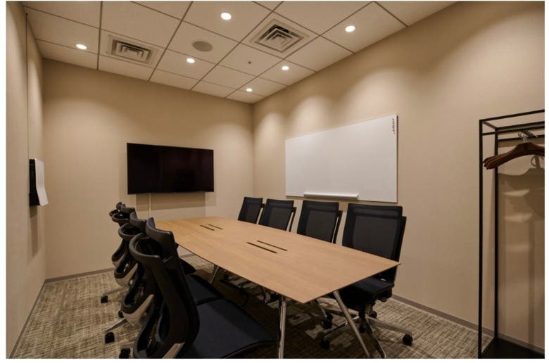 会議室 02(8名)の写真1