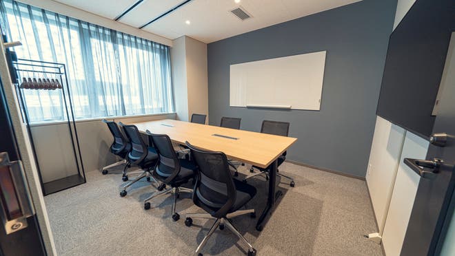 会議室 03(7名)の写真1