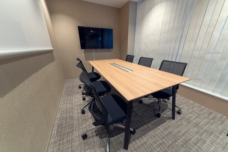 会議室 03(6名)の写真1