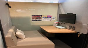 ROOM R 04