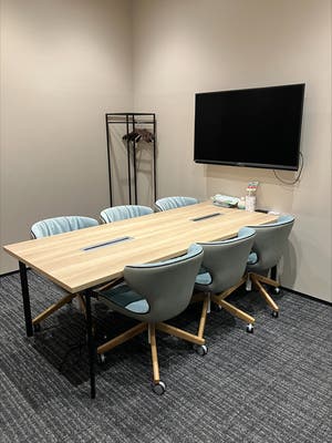 会議室 04(6名)の写真1