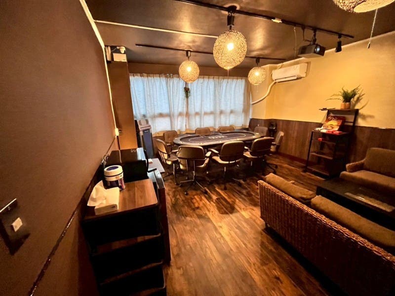 【FAMILYPOT 淀屋橋店】淀屋橋駅7分肥後橋駅3分 ポーカー、ボードゲームの写真4