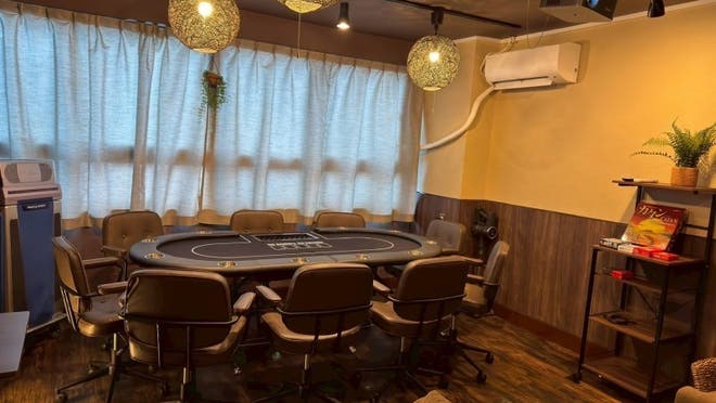 【FAMILYPOT 淀屋橋店】淀屋橋駅徒歩8分 ボードゲーム、カラオケの写真5