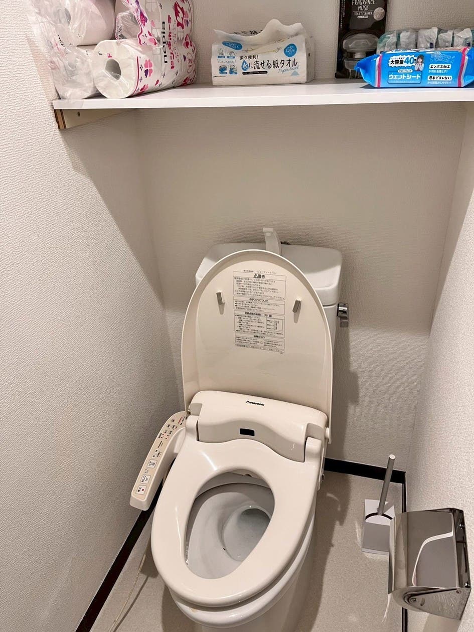 【FAMILYPOT 横浜桜木町店】桜木町駅徒歩5分 本格ポーカーテーブル、ボードゲームもあるパーティ向けバリ風スペースの写真5