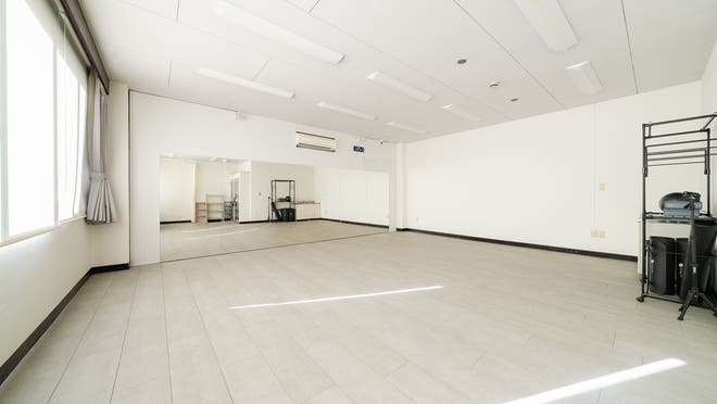 新店舗オープン🌟【百合ヶ丘駅徒歩1分】鏡6面で大人数OK💃ダンス/ヨガ/演劇/撮影/レッスンに最適🌟の写真6