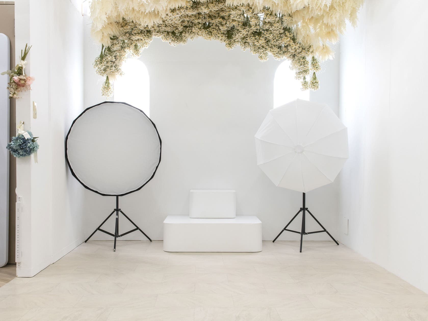 【永福町駅4分】広々40㎡超/大型鏡計6m超/調光調色/ダンス・ポージング・演劇・撮影・楽器演奏可☆/プロ監修撮影スペースも併設の写真2