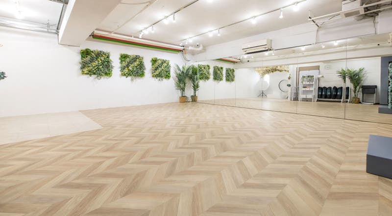 【永福町駅4分】広々40㎡超/大型鏡計6m超/調光調色/ダンス・ポージング・演劇・撮影・楽器演奏可☆/プロ監修撮影スペースも併設