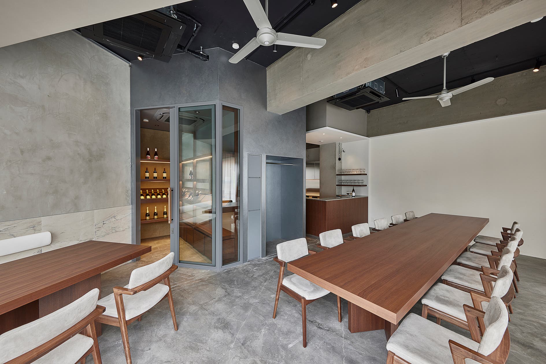 自然光×デザイン空間｜撮影・展示・イベントに使える上質ラウンジの写真2