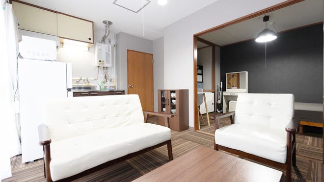 ✨地域最安値挑戦✨【すすきの繁華街すぐ】50型TVで大人気ゲームや映画鑑賞📺無料wi-fi🎵『502』の写真8