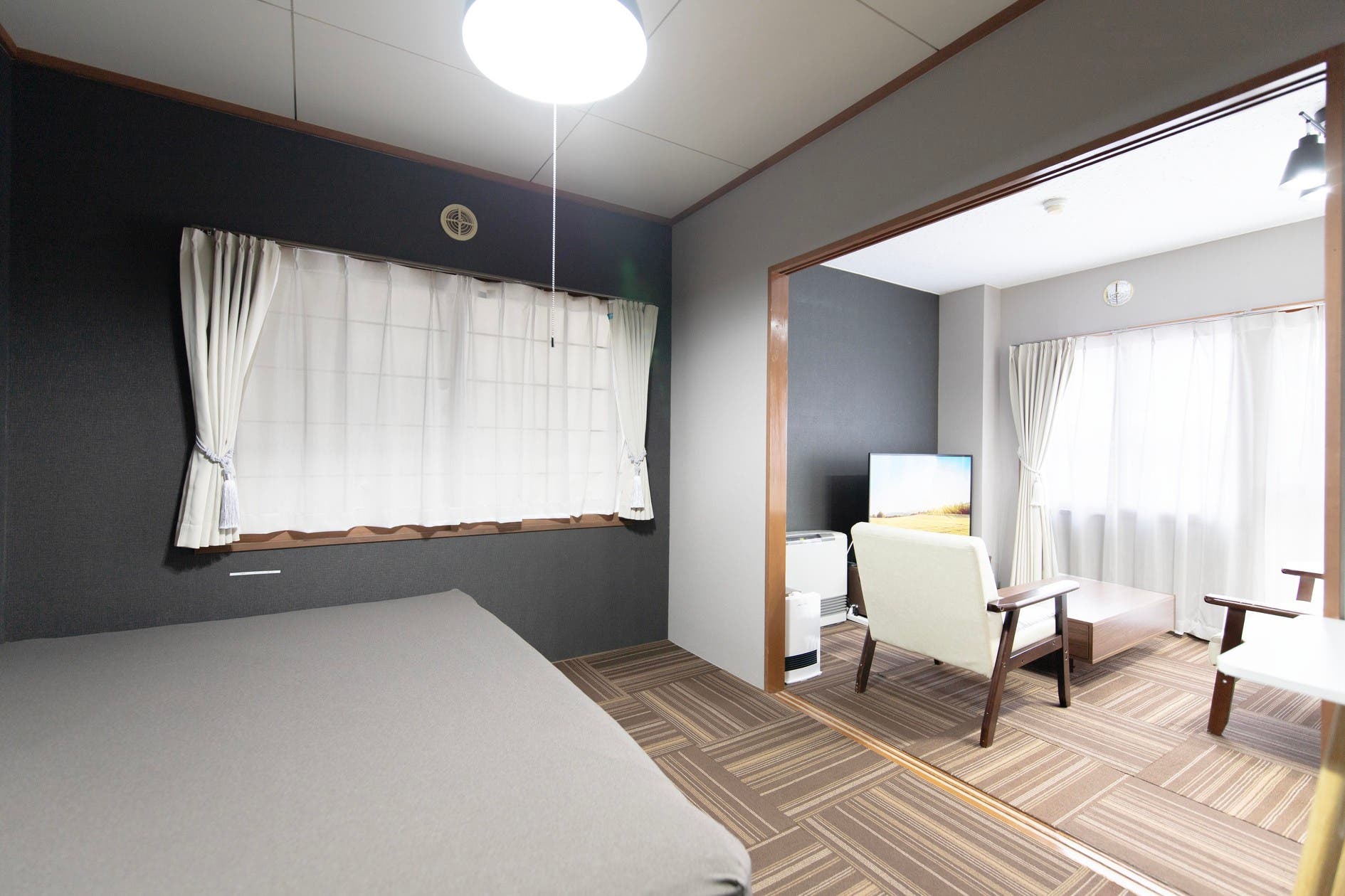 ✨地域最安値挑戦✨【すすきの繁華街すぐ】50型TVで大人気ゲームや映画鑑賞📺無料wi-fi🎵『502』の写真7