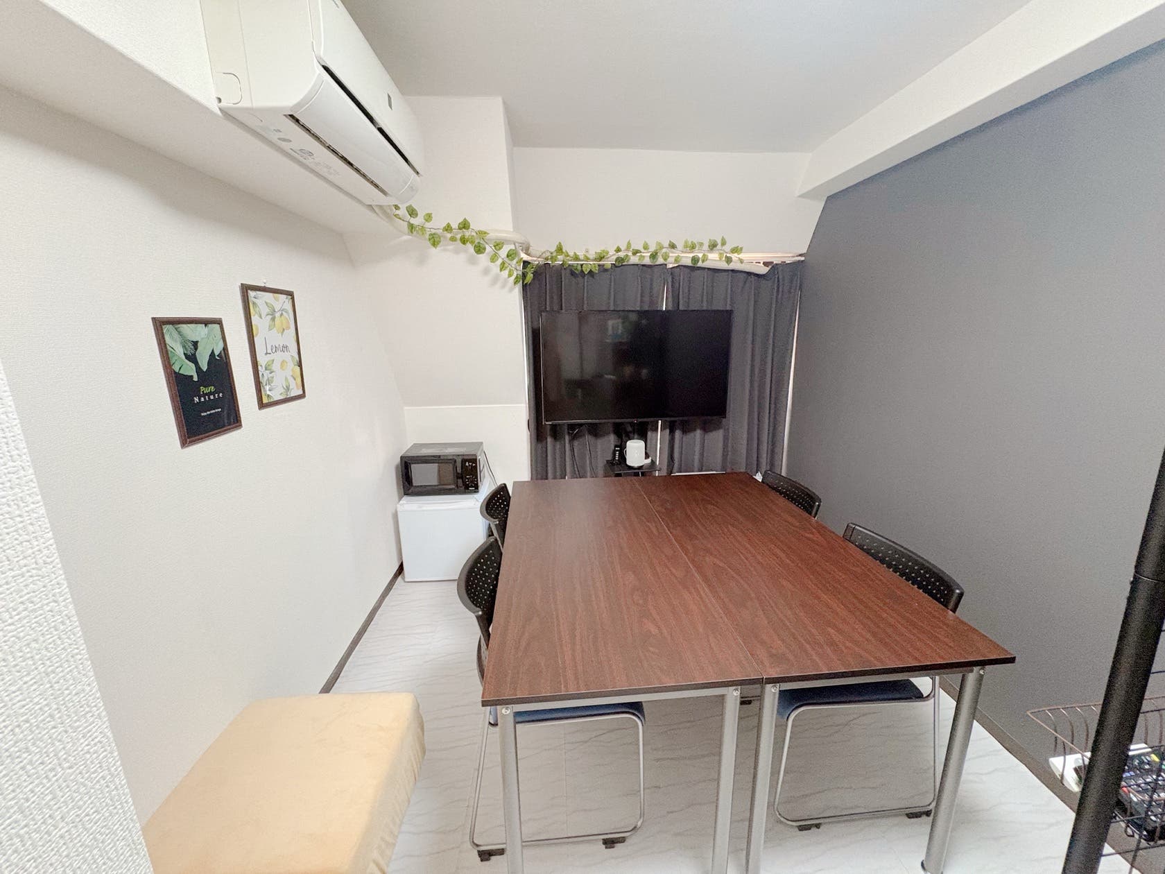 【角部屋スペース】✨NEW OPEN✨ 両隣部屋無の角部屋/女子会💖/誕生日🎂/レトロゲーム🎮/24h利用可🆗の写真1