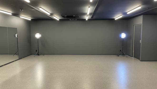 キレイでスタイリッシュなスタジオ!カフェスペース完備の写真2
