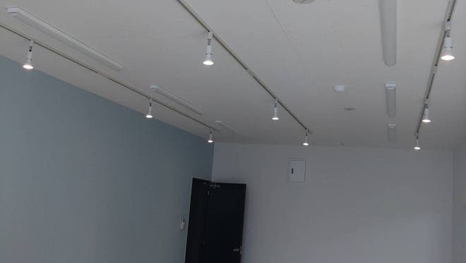 キレイでスタイリッシュなスタジオ!カフェスペース完備の写真2