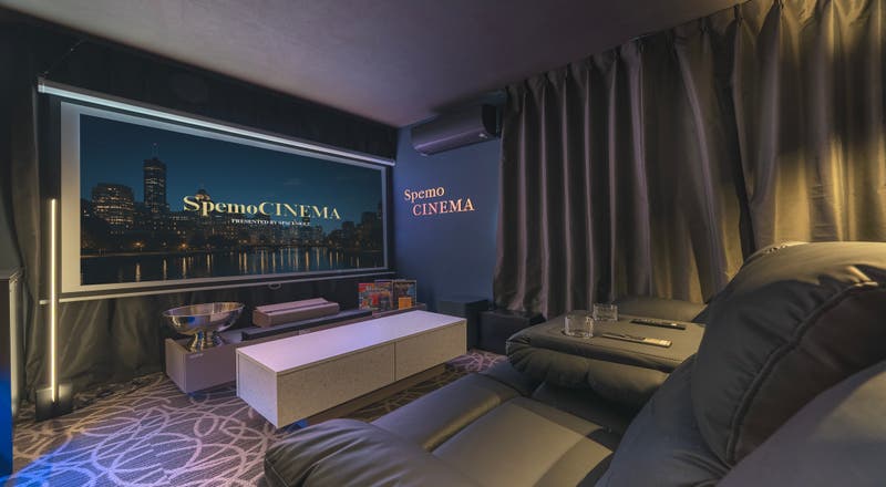 スペモシネマ🎬️東新宿駅4分🍷ゴミ無料👌🏻プロジェクター🎥映画デート💞ゲーム🎮706_SpemoCINEMA東新宿
