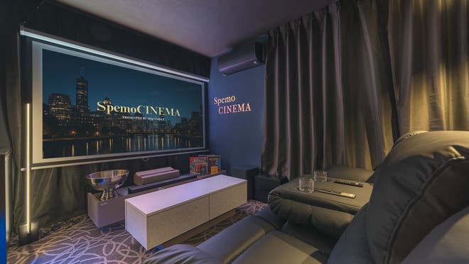 スペモシネマ🎬️東新宿駅4分🍷ゴミ無料👌🏻プロジェクター🎥映画デート💞ゲーム🎮706_SpemoCINEMA東新宿の写真1