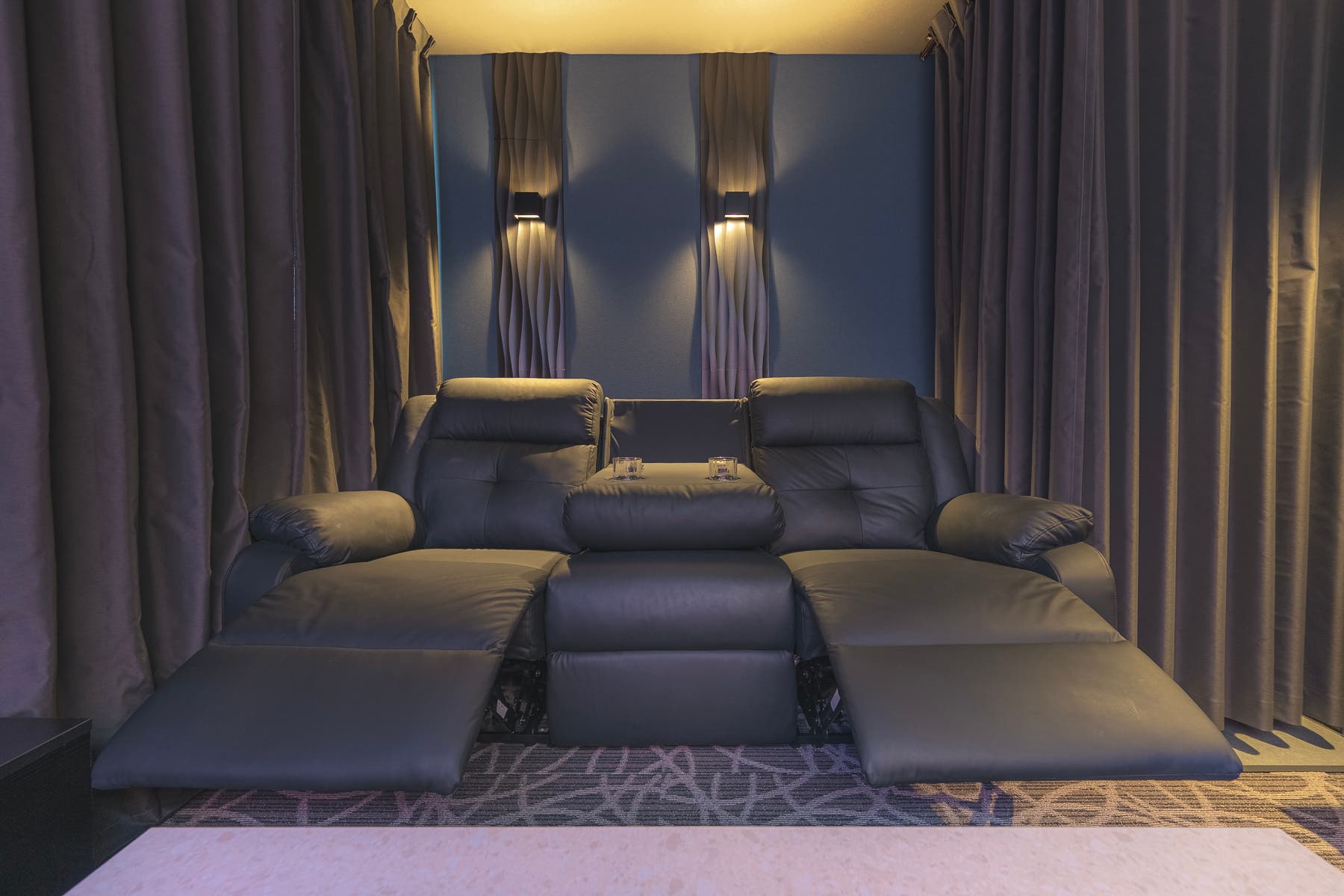 スペモシネマ🎬️東新宿駅4分🍷ゴミ無料👌🏻プロジェクター🎥映画デート💞ゲーム🎮706_SpemoCINEMA東新宿の写真6