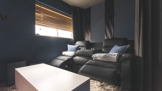 スペモシネマ🎬️東新宿駅4分🍷ゴミ無料👌🏻プロジェクター🎥映画デート💞ゲーム🎮706_SpemoCINEMA東新宿の写真12