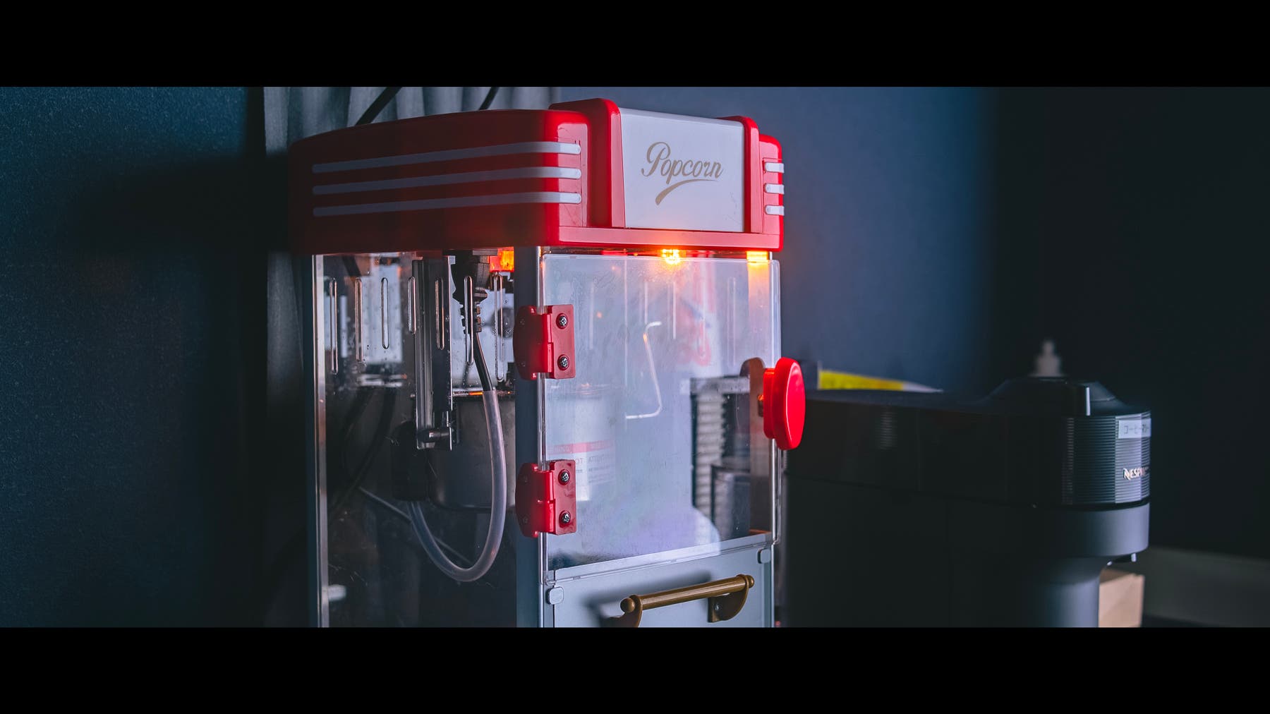 スペモシネマ🎬️東新宿駅4分🍷ゴミ無料👌🏻プロジェクター🎥映画デート💞ゲーム🎮706_SpemoCINEMA東新宿の写真16