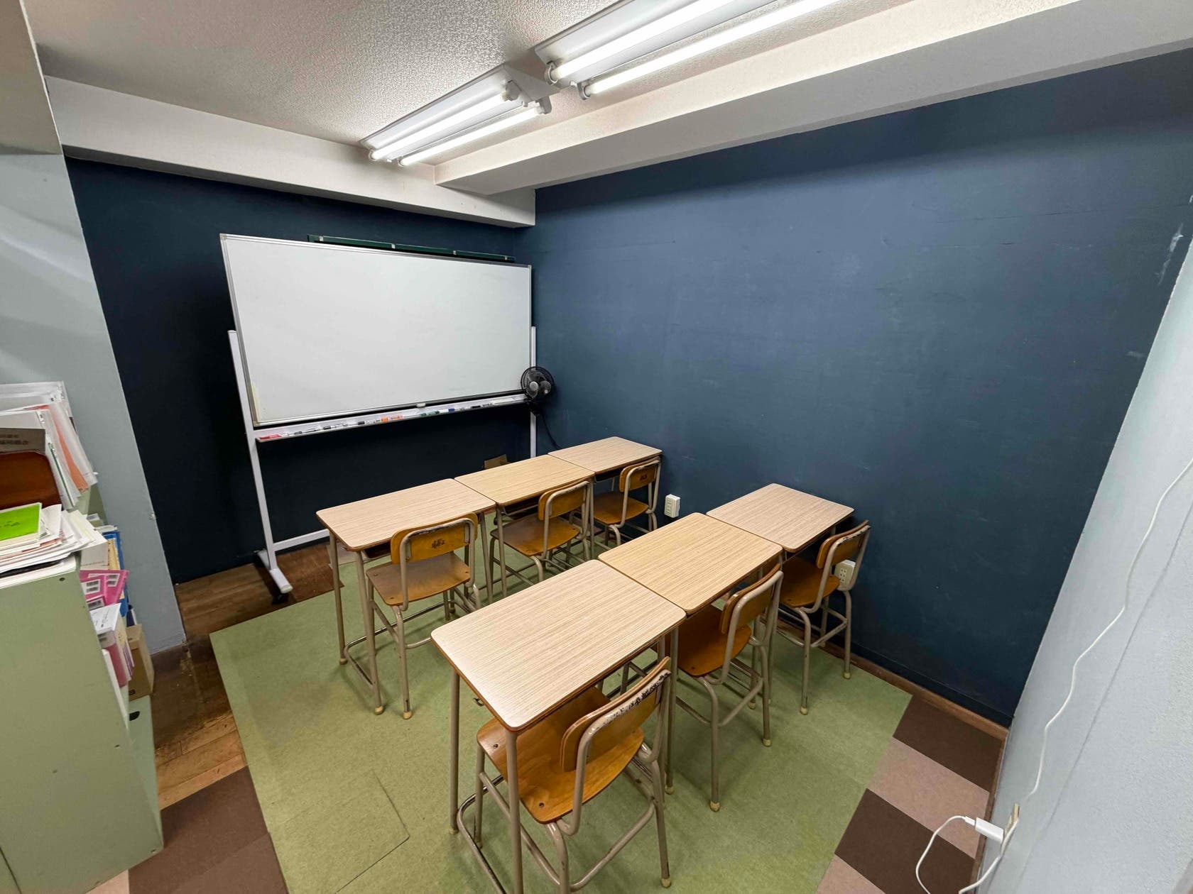 ホワイトボード付解放感のある授業スペースの写真2