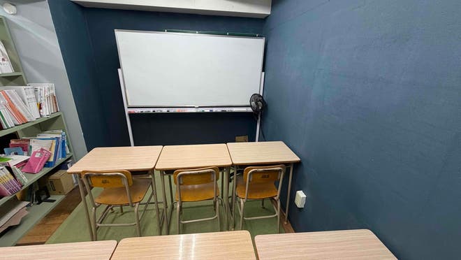 ホワイトボード付解放感のある授業スペースの写真4