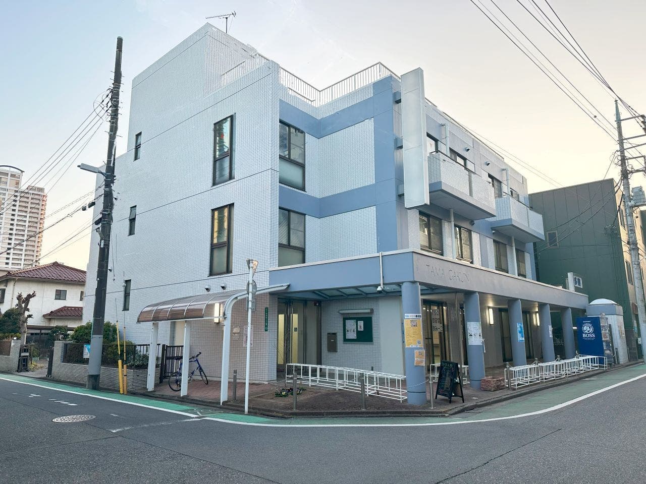 京王線府中駅から徒歩6分！シェアオフィス func【会議室7】の写真3