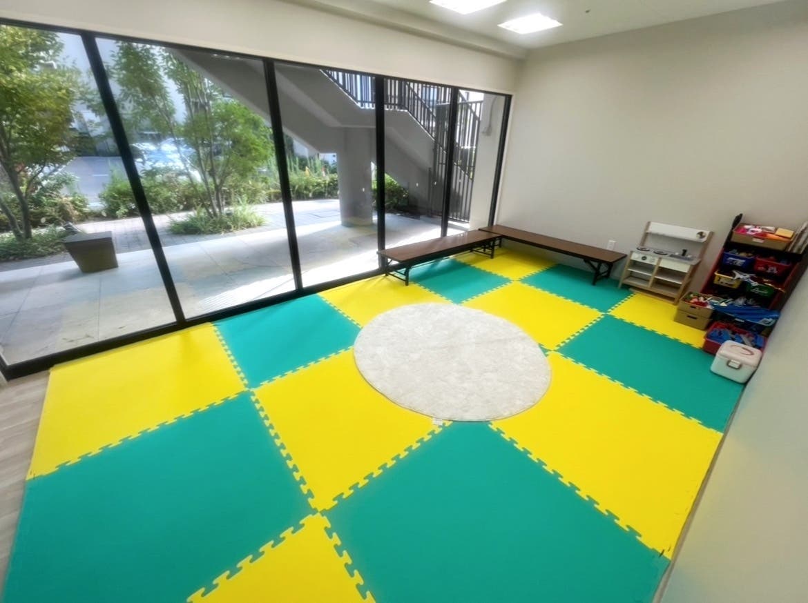 【ママ会・パーティー・お誕生日会に最適】用途に合わせて全3部屋から選べる多目的スペース★の写真1