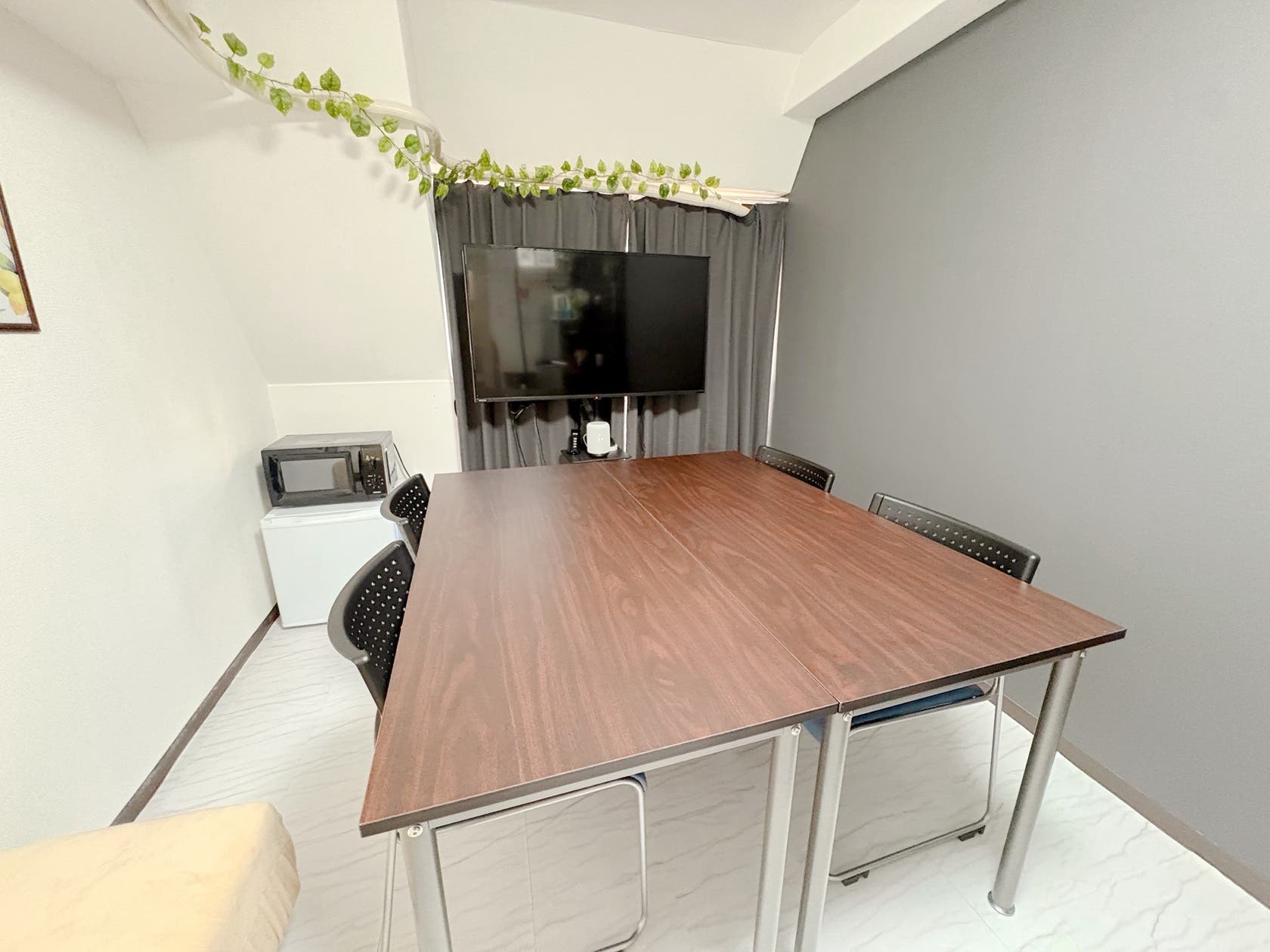 【角部屋スペース】✨NEW OPEN✨ 両隣部屋無の角部屋/女子会💖/誕生日🎂/レトロゲーム🎮/24h利用可🆗の写真2