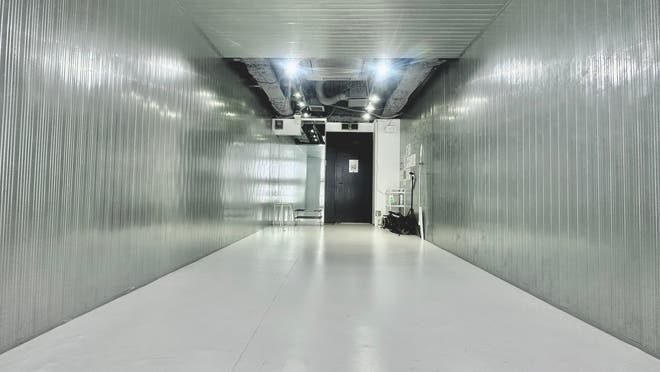 ベストホスト運営✨バックライトでシルエット撮影!Tiktok撮影に最適なレンタルスペース・ダンススタジオ!【1F】の写真6