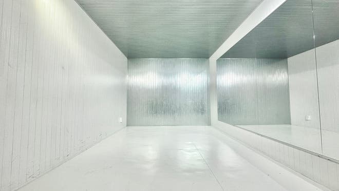 ベストホスト運営✨Tiktok撮影に最適なレンタルスペース・ダンススタジオ!動画撮影【3F】ベースカラー:ホワイトの写真1