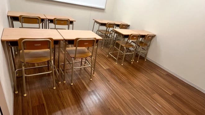 【セミナー・勉強会・ママ会に最適】用途に合わせて全3部屋から選べる多目的スペース★の写真1